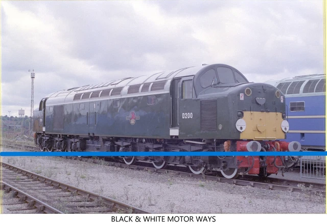 TRAIN COLOUR Negative Class 40 D200 In Br Green Livery £0.99 - PicClick UK