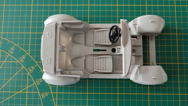 CHÂSSIS INTÉRIEUR PIÈCE détachée miniature Polistil Porsche 911 Turbo 1 ...