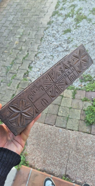 SUPERBE COFFRET ART populaire bois Lozère bête gévaudan château gravé ...