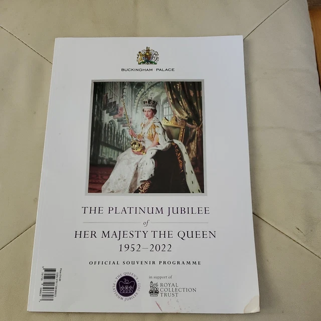 QUEEN ELIZABETH II 2022 Platinum Jubilee Official Souvenir Programme /Brand New £42.10 - PicClick UK