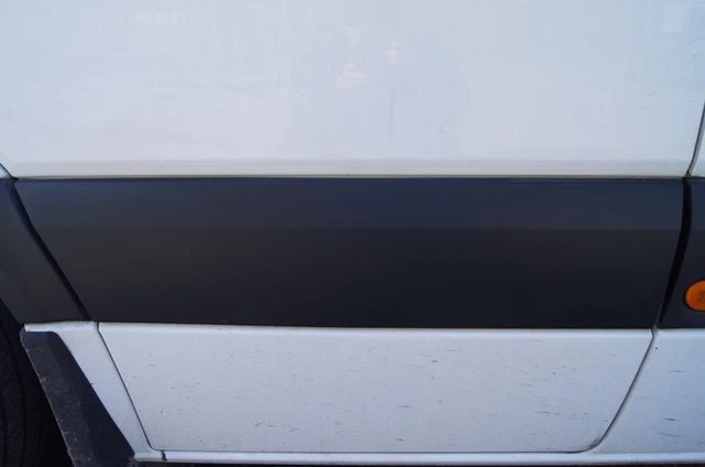 MERCEDES SPRINTER FRONT Door Moulding – Passenger Side (Fits: 2006 ...