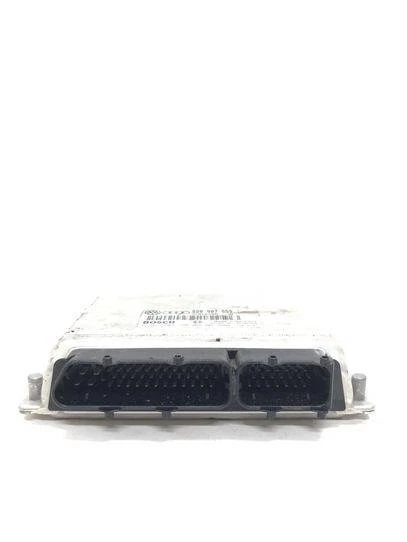 VW PASSAT VARIANTE B5 3B6 Unité Contrôle Moteur 8D0907557 1.9 Diesel ...