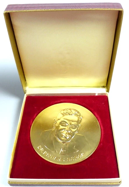 ORIGINAL ALTE DDR MfS Medaille Dr. Richard Sorge Held der UdSSR in OVP ...