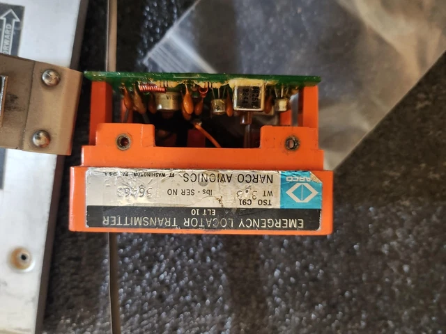 NARCO ELT-10 AIRCRAFT Emergency Locator Transmitter WITH TRAY and ...