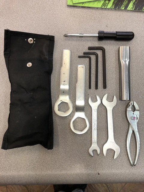 KIT ATTREZZI TOOLKIT originale Kawasaki Z900 2017 EUR 20,00 - PicClick IT