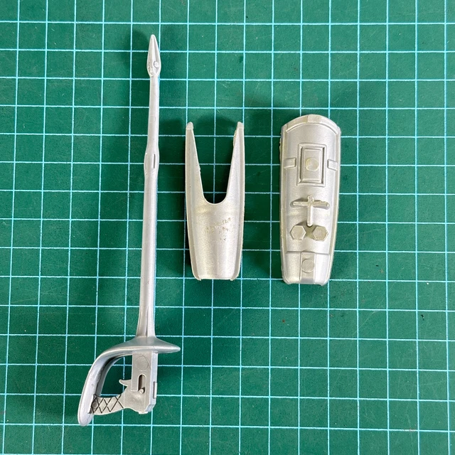 ACTION MAN CAPTAIN Zargon Space Sword + Arm Protector - Space Pirate ...