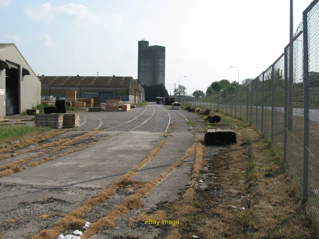 PHOTO 12X8 DISUSED railway lines Sharpness Docks 2 c2011 EUR 8,45 ...