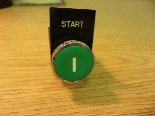 TELEMECANIQUE ZBE-101 CONTACT & Green Push Button Start Switch L04135 ...