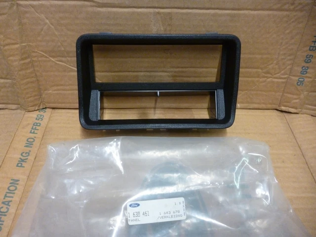 FORD ESCORT MK4 RS TURBO/XR3i RADIO CASSETTE/AMPLIFIER SURROUND GENUINE ...