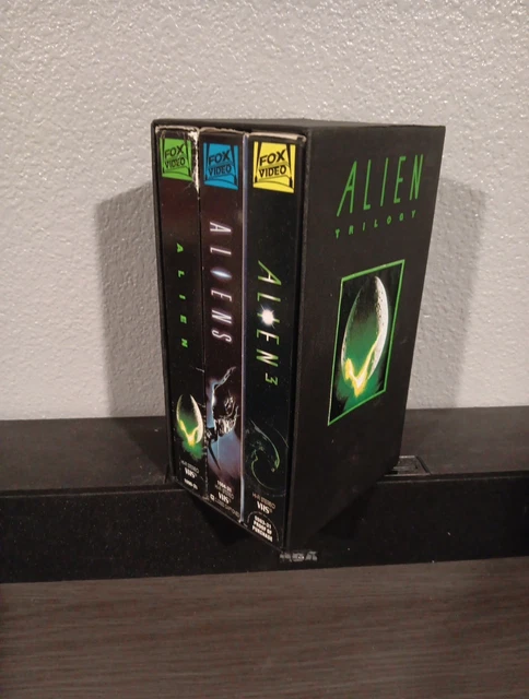 ALIEN TRILOGY BOX Set (VHS, 1993) Alien Aliens Alien 3 Horror Film Sci ...