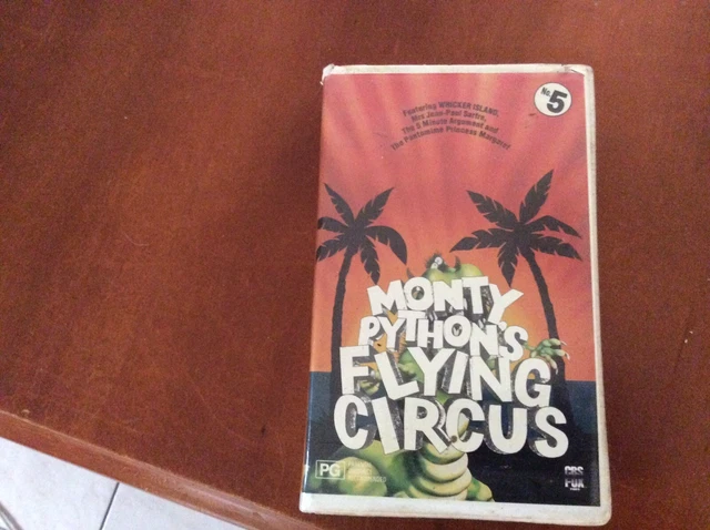 MONTY PYTHON PYTHON’S Flying Circus 5 VHS VIDEO Cleese Palin Chapman ...