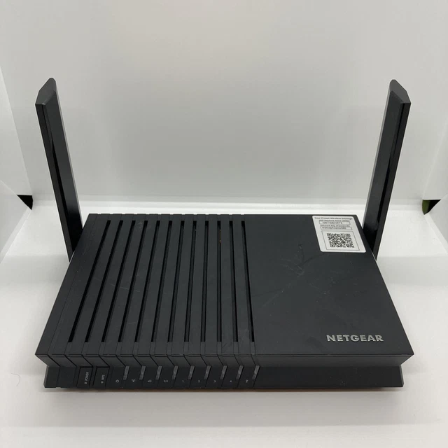 NETGEAR 4-STREAM PORTABLE WiFi 6 Router RAX15 AX1800 Wireless Router ...