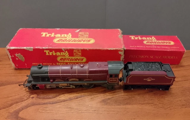 TRIANG R258 4-6-2 The Princess Royal With R34 Tender - Both Boxed £11. ...