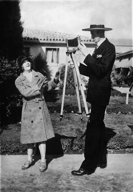 MR MADSON, TALLEST man United States, tries photograph a young st- Old ...