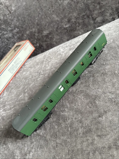 LIMA L305348 BR Mk1 Gangwayed Full Brake S33456 in BR green Boxed £8.00 ...