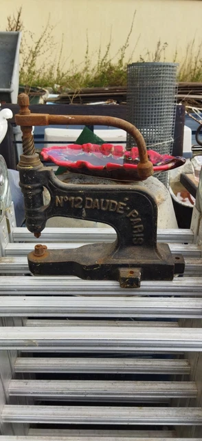 PRESSE À OEILLETS DAUDE n° 12 EUR 75,00 - PicClick FR