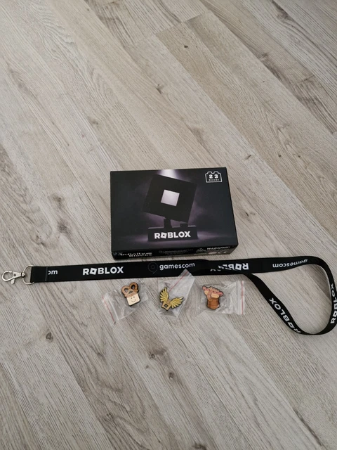 GAMESCOM 2025 MERCHANDISE ROBLOX SET EUR 20,00 - PicClick DE