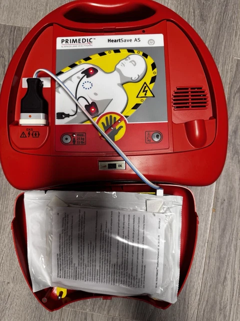 PRIMEDIC HEARTSAVE AS AED – vollautomatischer Defibrillator ...