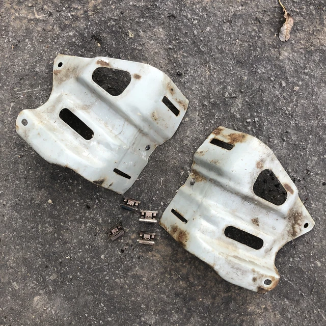 TOYOTA MR2 MK1 Rear Bumper Corner Brackets With Clips And Bolts. AW11 £ ...