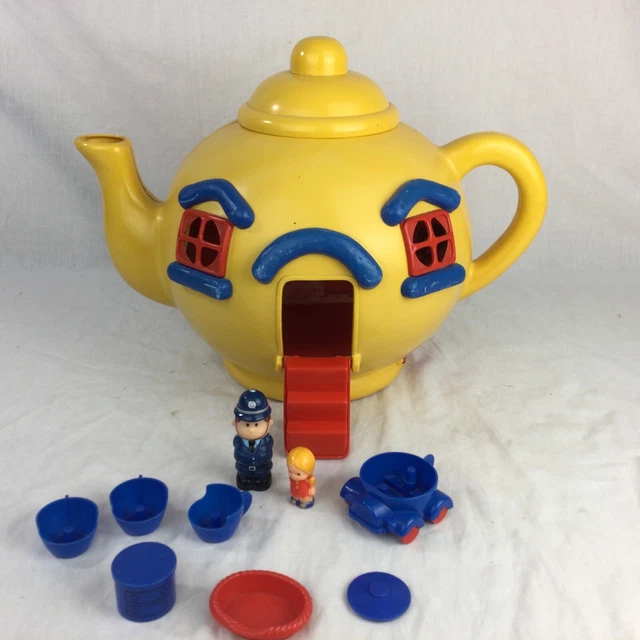 1981 VINTAGE BLUEBIRD Toys Big Yellow Teapot Tea Pot Retro 80s Playset ...