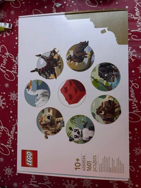 LEGO 4002024 EMPLOYEE Gift Factories National Animals Building Set £83. ...