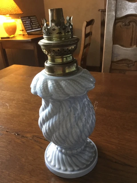 LAMPE A PETROLE Ancienne - Faience Beue EUR 28,00 - PicClick FR