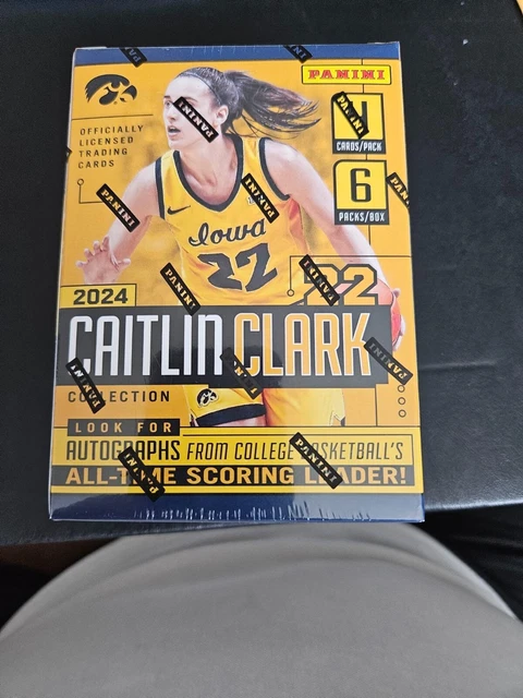 RARO 2024 PANINI Caitlin Clark Collezione Blaster Box Hy-Vee Esclusivo ...