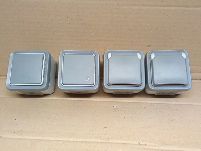 LEGRAND PRISE PLEXO 069731 et va et vient 069711 2x2 pcs EUR 20,00 ...