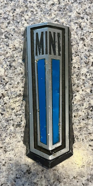 CLASSIC MINI CLUBMAN Metal Grill Badge Original Leyland Austin Mk3 ...