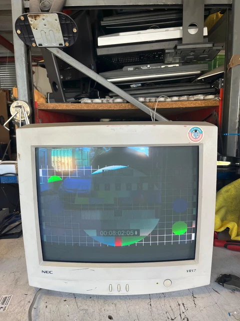 MONITEUR CRT NEC VR17 17" pouces rétro gaming vintage VGA TESTÉ ...