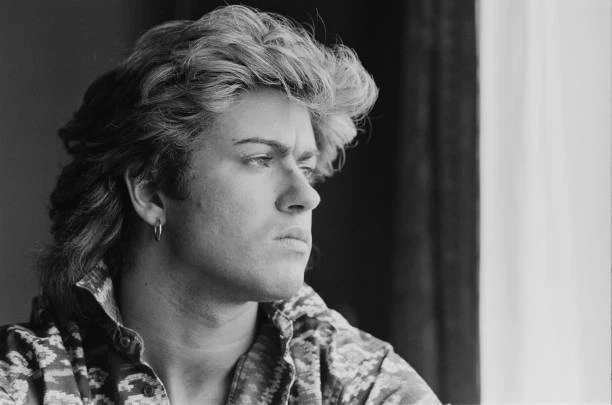 SINGER SONGWRITER GEORGE Michael of Wham! posed in a Sydney hotel - Old ...