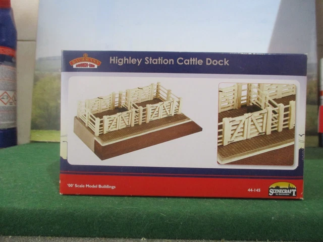 BACHMANN SCENECRAFT HIGHLEY Station Cattle Dock. No.44-145 £25.00 ...