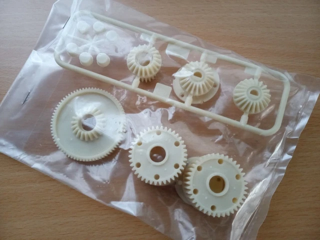 TAMIYA 19005322 G Parts Differential Carrier Cover Manta Ray 2018 £106. ...
