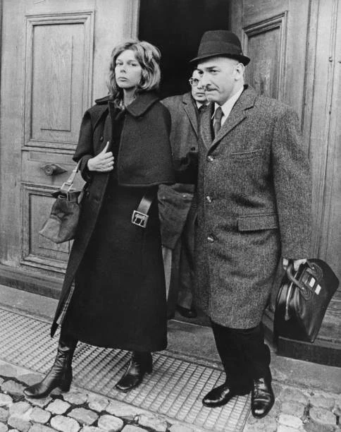 EDITH IRVING, WIFE American writer Clifford Irving, leaves cou- 1973 ...