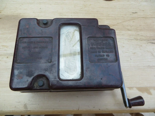 VINTAGE 500 VOLT MEGGER Manual Generator Bakelite by Evershed ...