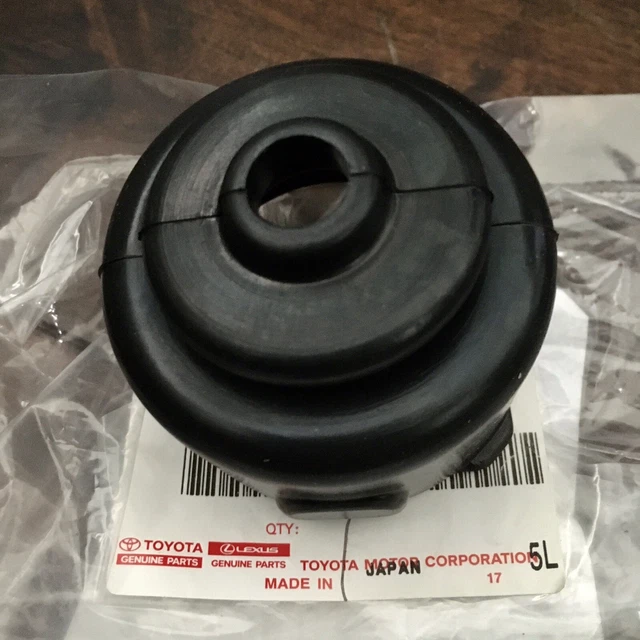 TOYOTA GENUINE PARTS AE86 T50 Transmission Shifter Inner Boot Corolla ...