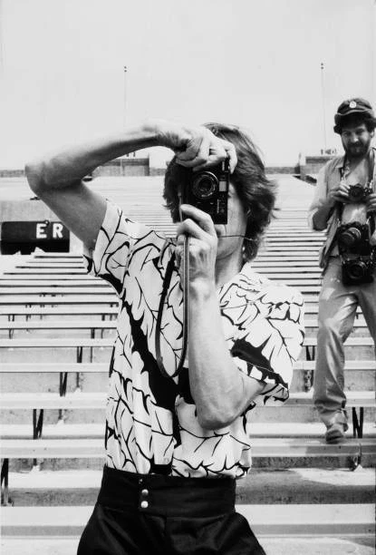 MICK JAGGER MEETS the US press at the John F Kennedy Stadium Phila- Old ...