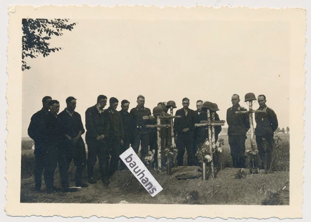 FOTO FRANKREICH REIMS deutsche Soldaten-Gräber 2.WK (9779a) EUR 4,40 - PicClick DE