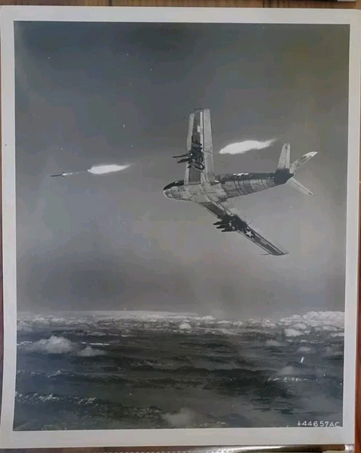 VINTAGE F-86 SABRE Jet Photo - 1952 - USAF Original Photo - 8x10 £25.05 ...