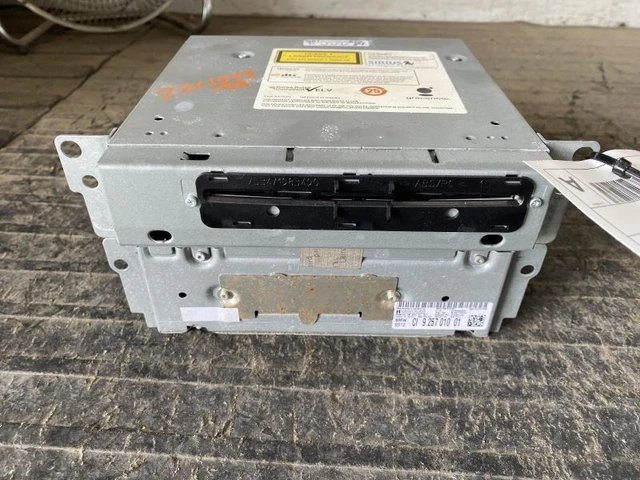 AUDIO EQUIPMENT RADIO Am-fm-cd-receiver Fits 10-12 BMW 750i 1689347 EUR ...