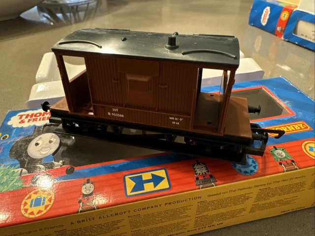 HORNBY WAGON R109 OO Gauge Thomas & Friends Brake Van Wagon Brown Boxed ...
