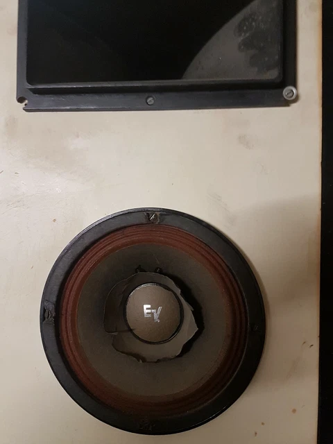 MAGNAT LOG 2000 SPEAKERS with EV / ELECTRO VOICE SPEAKERS £156.00 ...