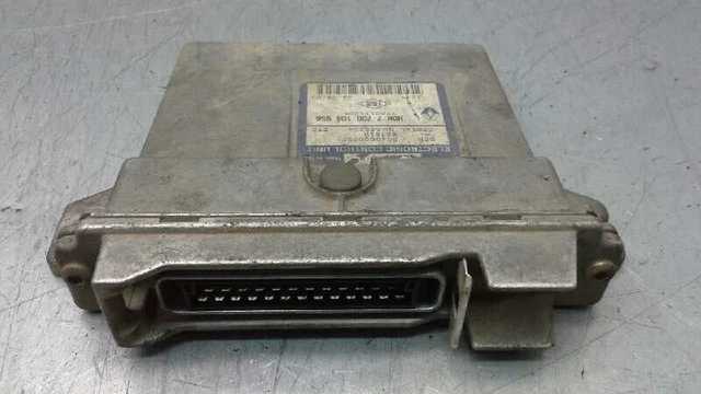 7700104956 CALCULATEUR MOTEUR Ecu Pour Renault Clio Ii Fase I B/Cbo 1. 1309424 EUR 54,76 ...