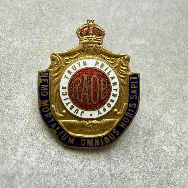 THE ROYAL ANTEDILUVIAN Order of Buffaloes (RAOB) badge. £13.72 ...
