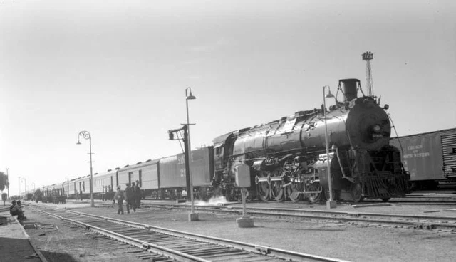 AT&SF SANTA FE Railroad locomotive engine No. 2916 type 4-8-4 OLD TRAIN ...