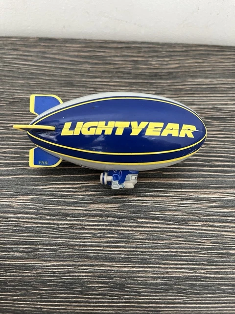 DISNEY PIXAR CARS 3 Al Oft THE LIGHTYEAR BLIMP Deluxe Diecast Airship ...