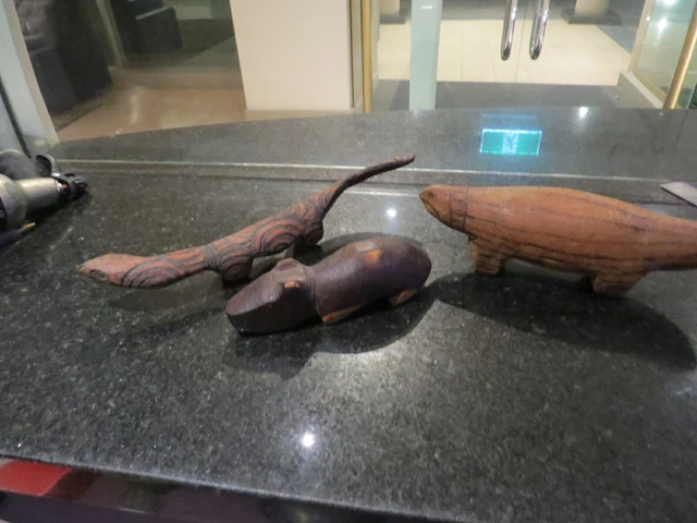 VINTAGE AUSTRALIAN ABORIGINAL CARVED TIMBER BURNT LIZARD GOANNA animals ...