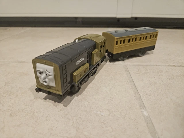 THOMAS & FRIENDS Trackmaster Tomy Motorized Dodge & Coach $19.99 - PicClick
