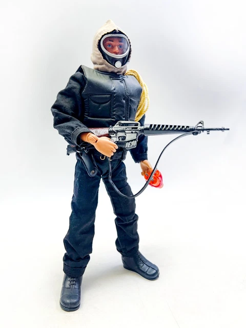 VINTAGE ACTION MAN 1980s SAS Commander outfit and blue pants figure £65 ...