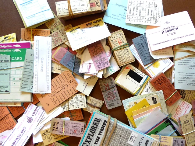 BUS TICKETS: Hundreds of unsorted U.K. bus tickets, used and unused ...